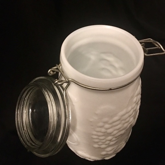 Wheaton | Kitchen | Vintage Wheaton White Milk Glass Jar | Poshmark